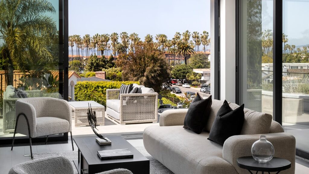 Fleetwood Multi-Slide & Pocket Doors in LA - Fusion Windows